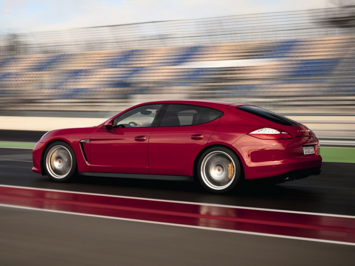 Porsche Panamera GTS (2012 - 2013)