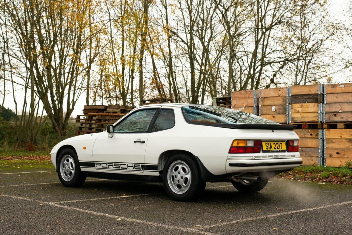 Porsche 924 - Ultimate Model Guide