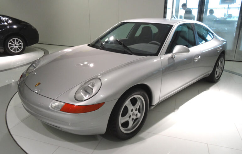 Porsche 989 (1991) - Stuttcars