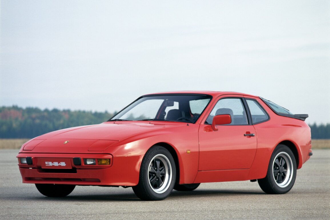 Porsche 944 - Ultimate Model Guide