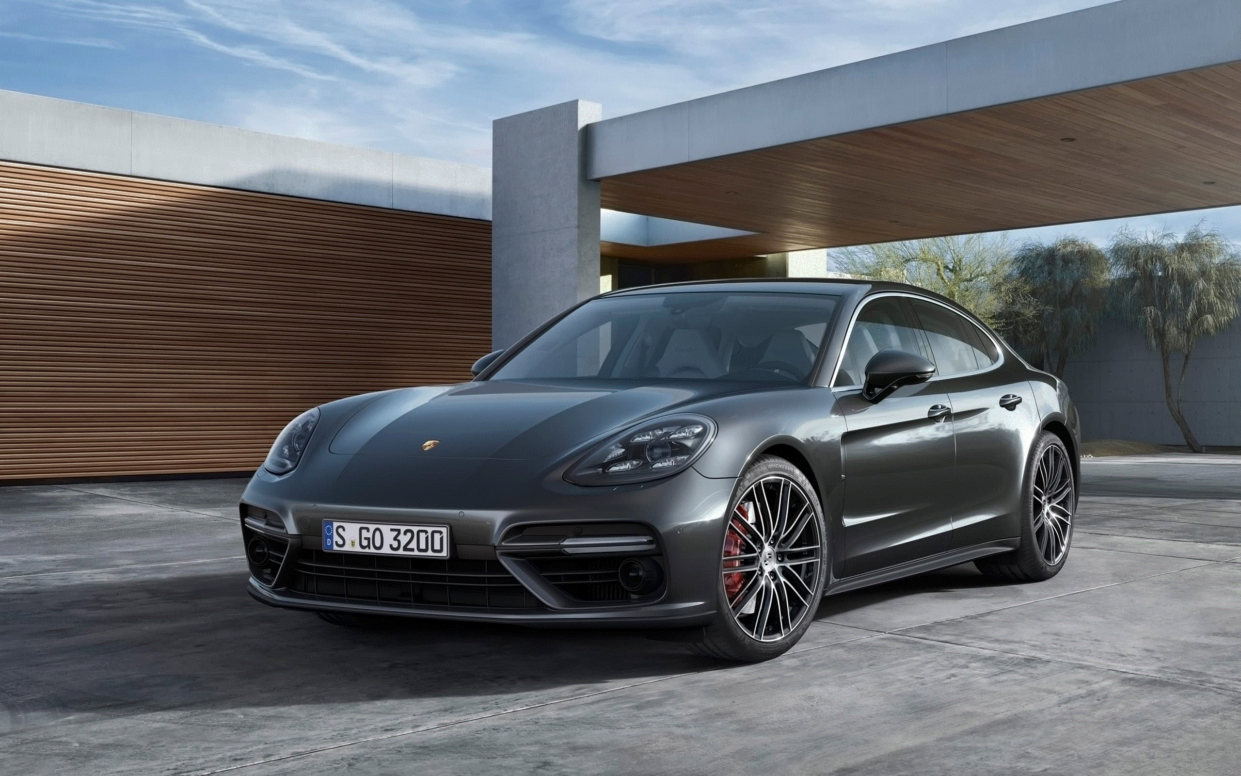 Porsche Panamera (2nd Generation) - Ultimate Model Guide