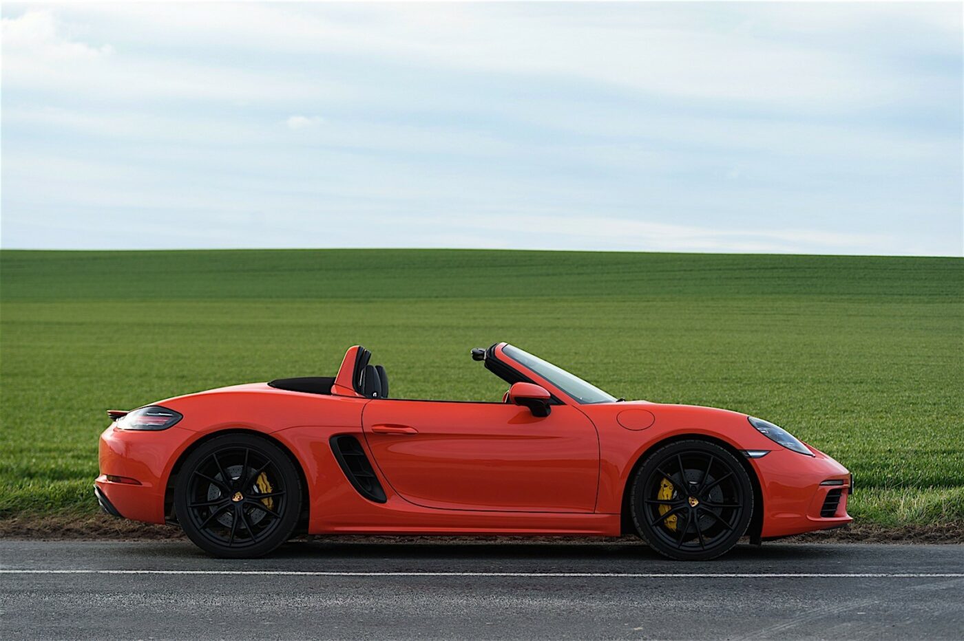 Porsche 718 Boxster S (2017 - Present)