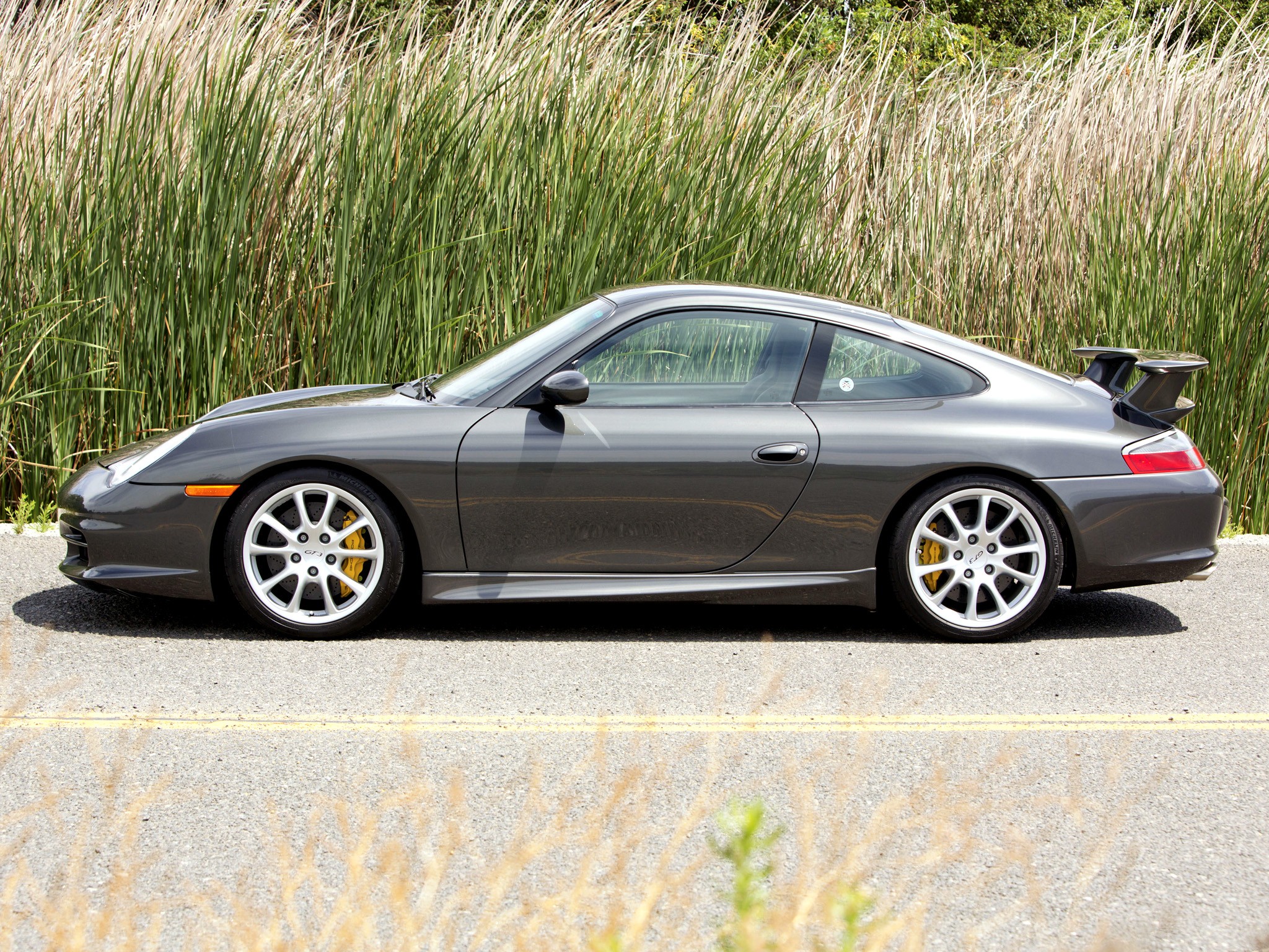 Porsche 911 GT3 (996.2) (2004) – Specifications & Performance