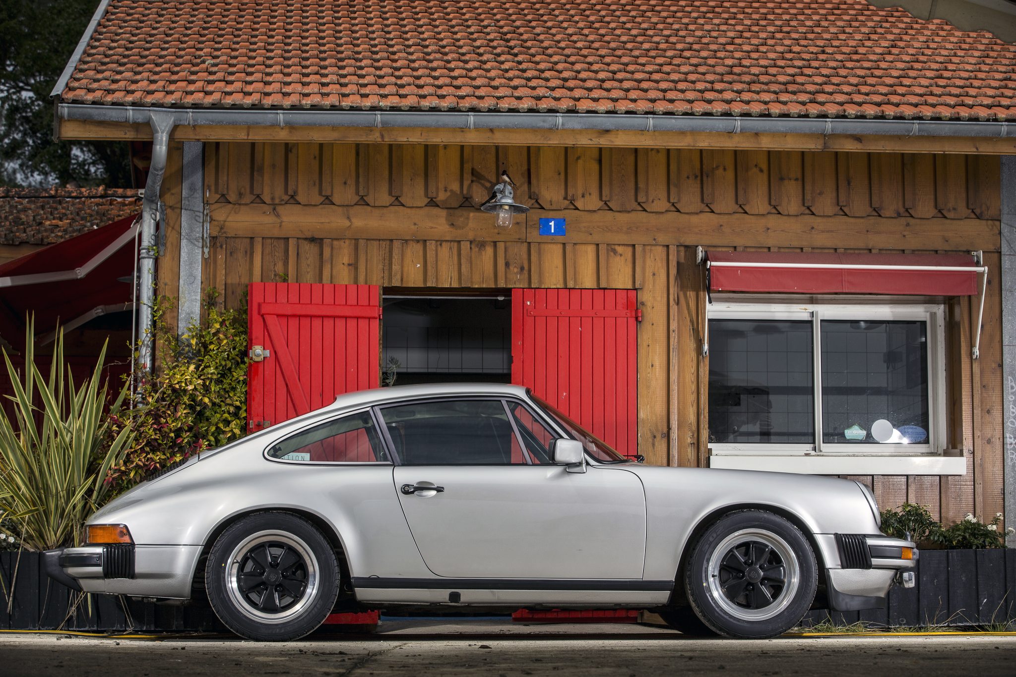 Porsche 911 Carrera 3.0 (1976 - 1977)