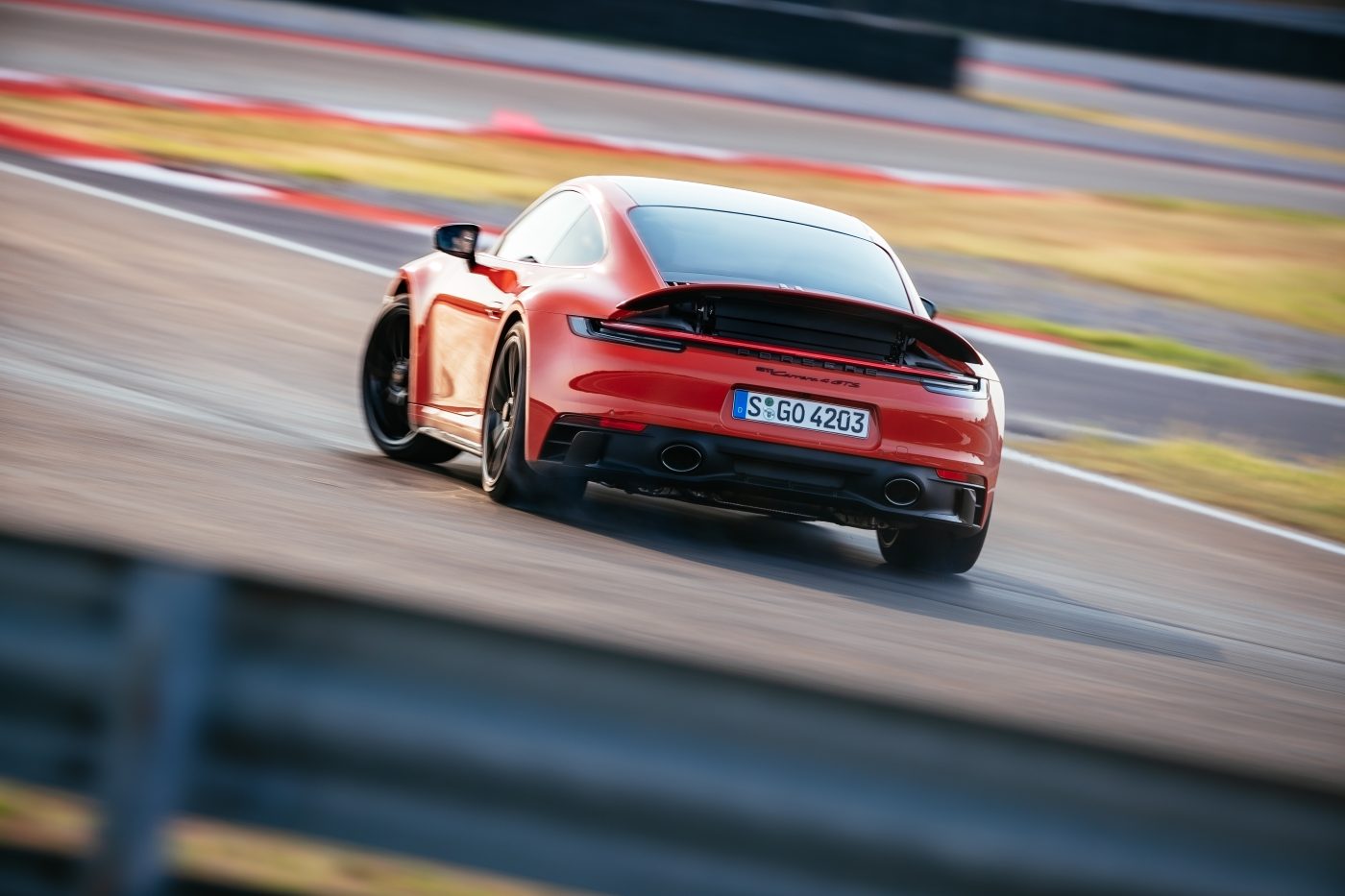 Porsche 911 Carrera 4 GTS Coupe (992.1) (2022 - 2024)