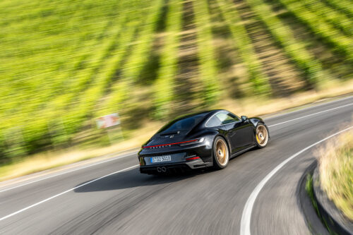 Porsche 911 GT3 with Touring-Package (992) – Specifications ...