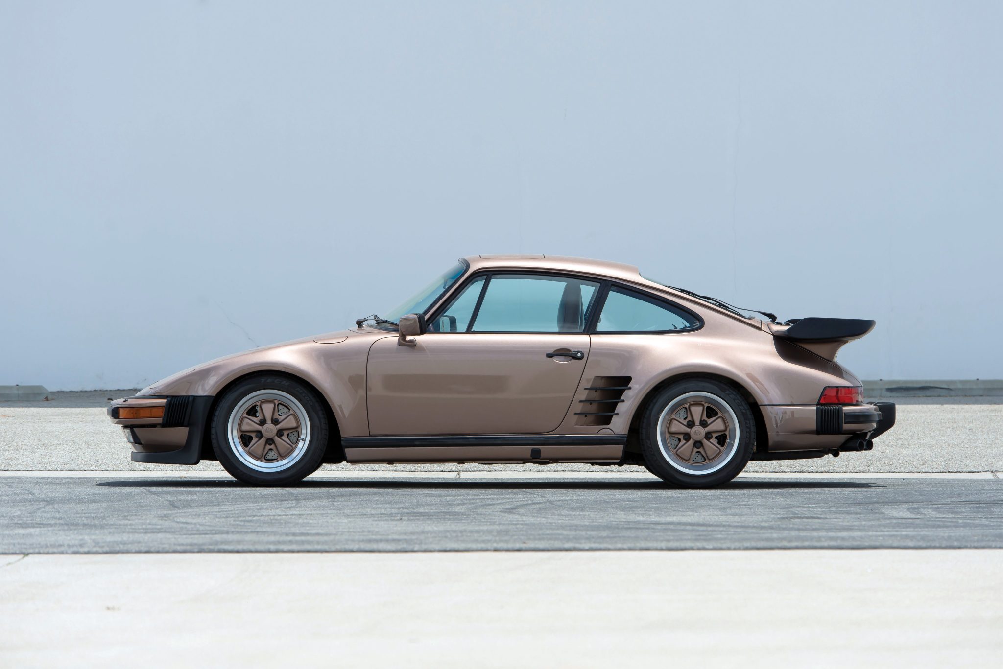 Porsche 911 Turbo 3.3 SE ‘Flachbau’ (930) (1981 - 1989)