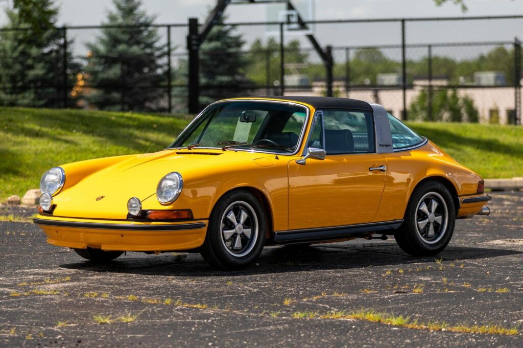 Porsche 911 (F-Series) Sales & Production Numbers