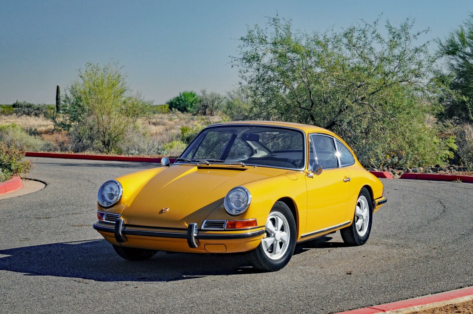 Porsche 911 S 2.0 (1967 - 1969)