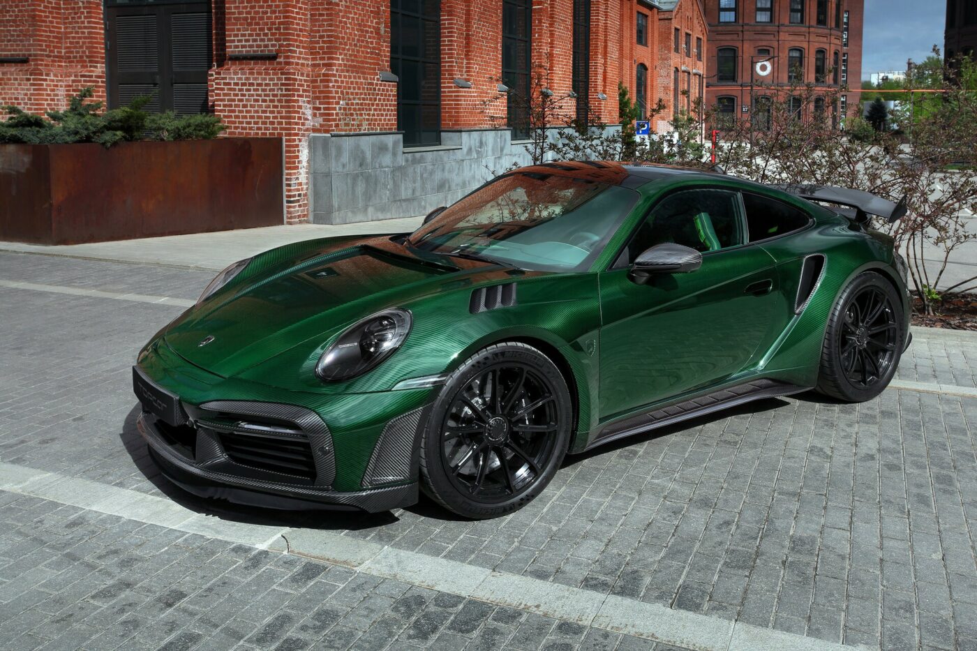 TopCar Unveils Final Porsche 911 Stinger GTR Limited Carbon Edition