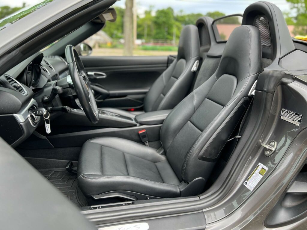 FOR SALE: Fabulous 2017 Porsche 718 Boxster S