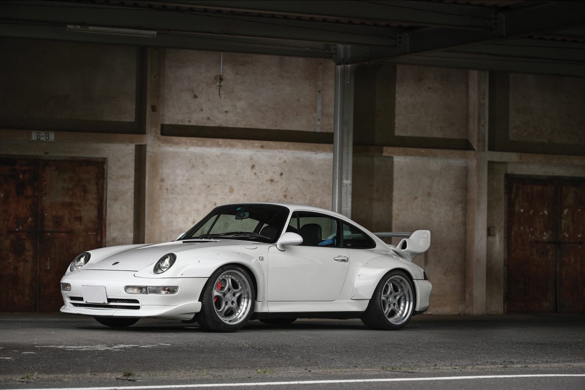 Porsche Of The Day: 1995 Porsche 911 GT2