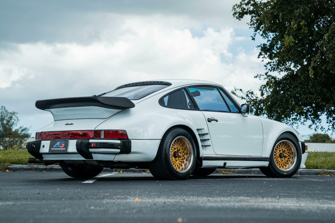 FOR SALE: Custom Built 1985 Porsche 930 Turbo Slant Nose For Sale!