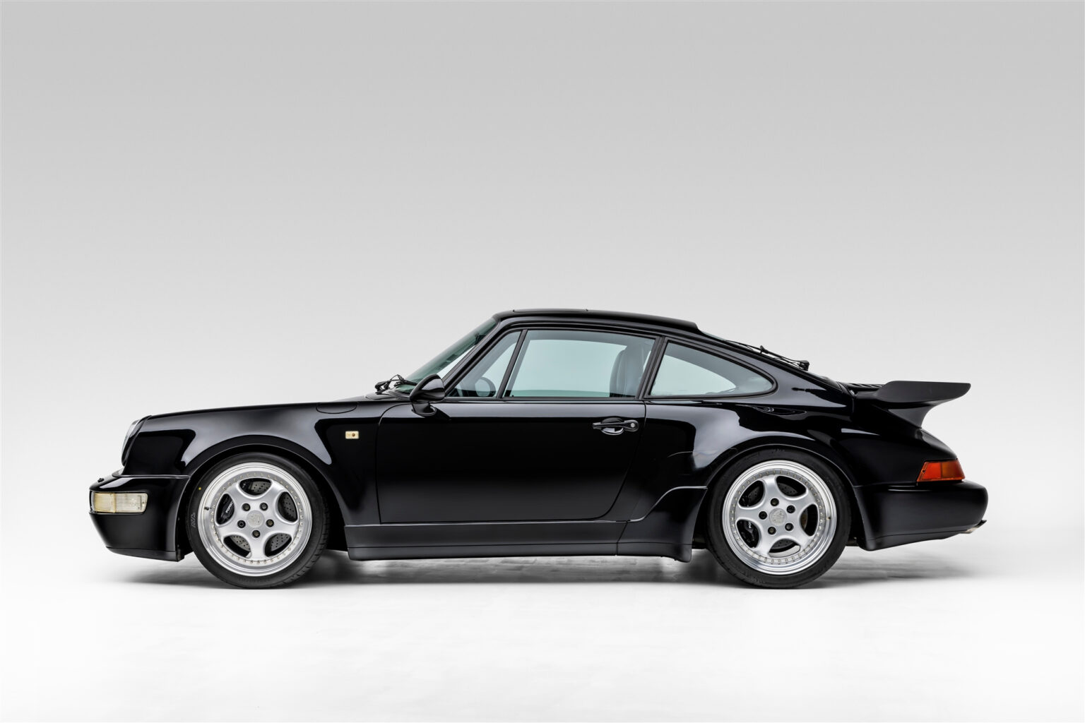 Auction: RoW 1991 Porsche 911 Turbo
