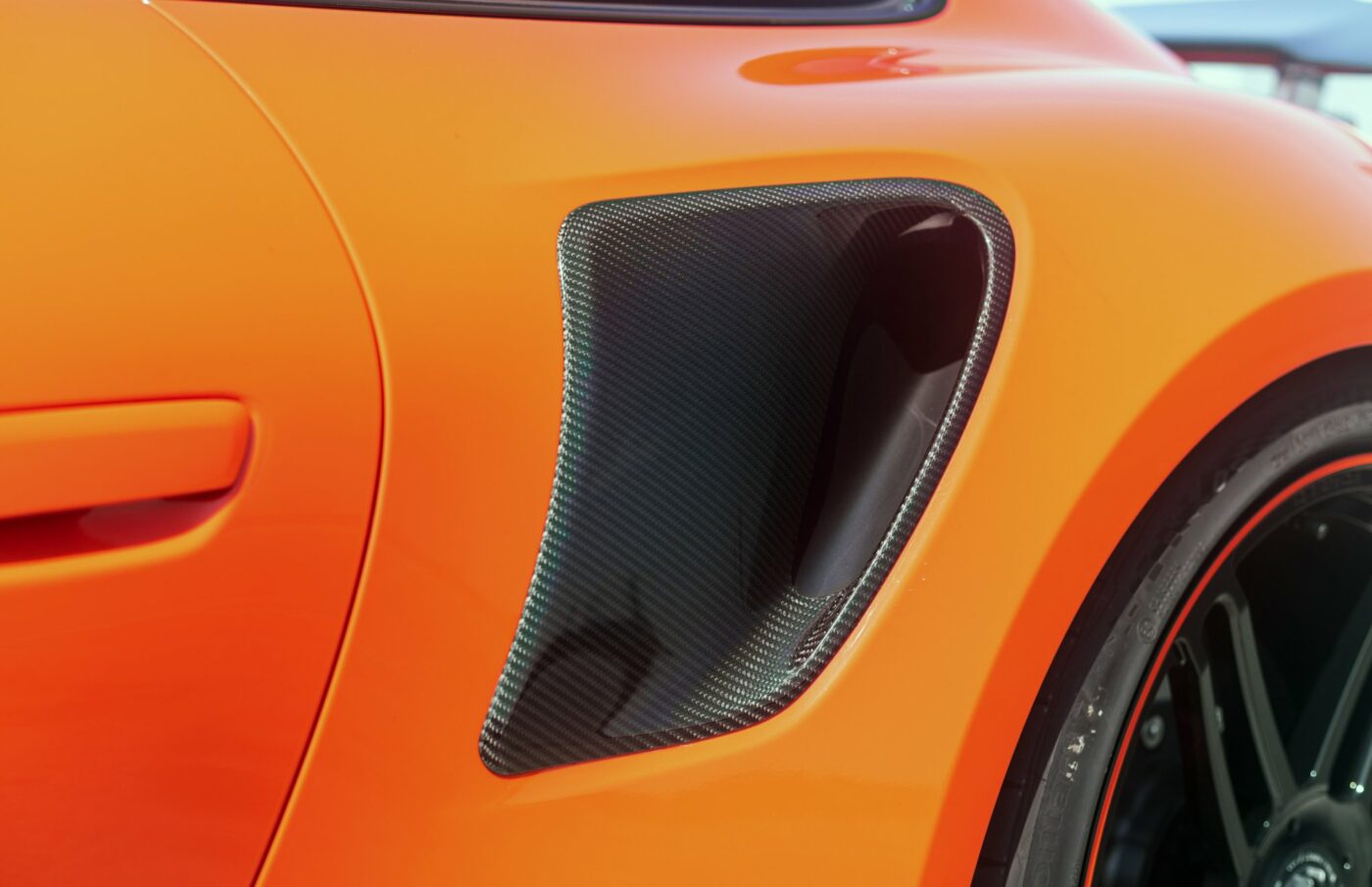 MANHART Upgrades The Porsche 992 To TR 800 MANHART Upgrades The Porsche 992 To TR 800