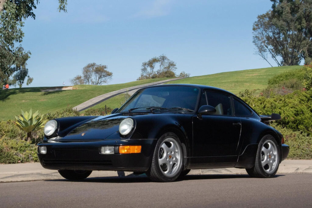 VIDEO: Audi R8 RWS vs Porsche 911 GT3 - Stuttcars