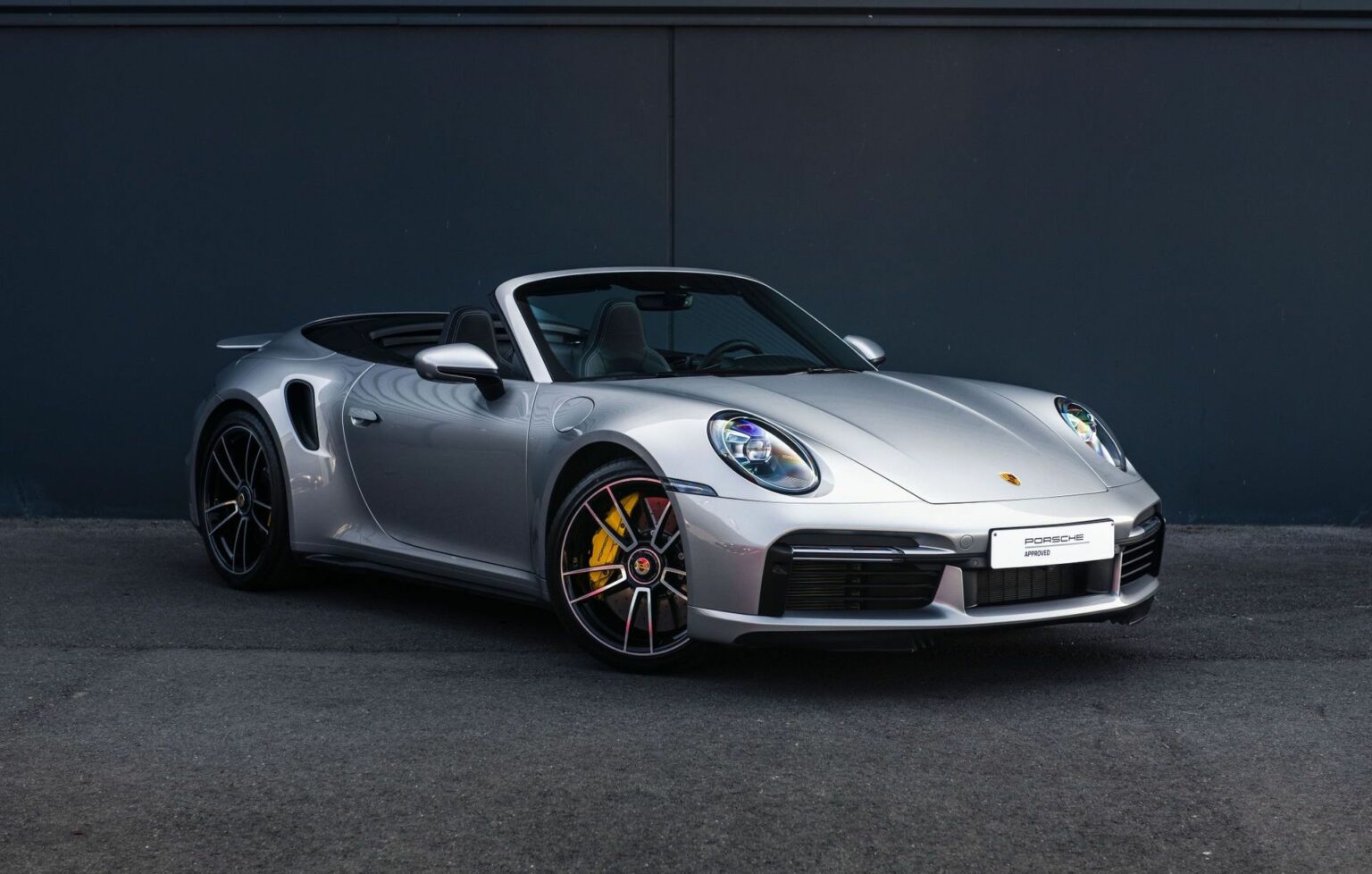 Porsche 911 Turbo S Cabriolet (992.1) (2023) – Specifications & Performance