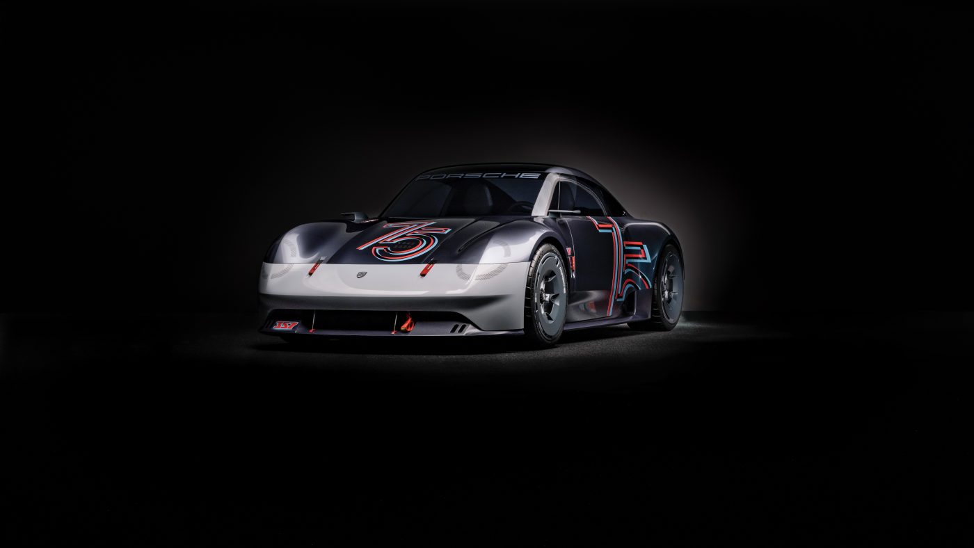 VIDEO: Porsche Concept "Vision 357" salutes the first Porsche 356