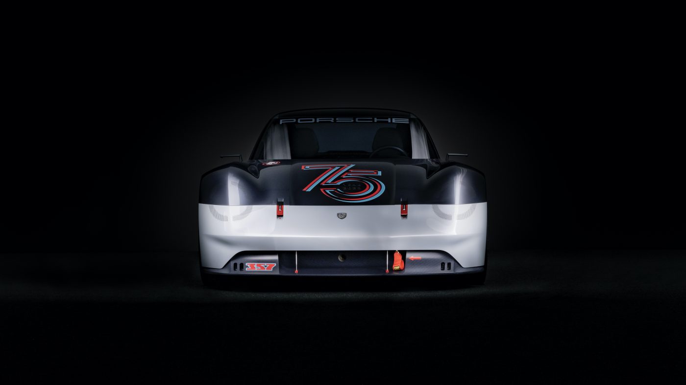 VIDEO: Porsche Concept "Vision 357" salutes the first Porsche 356