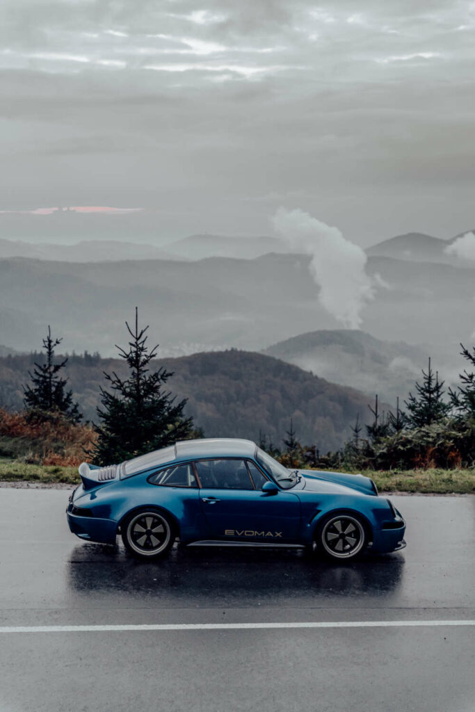 Evomax Creates Some of the Most Extreme Porsche 964 Restomods Around