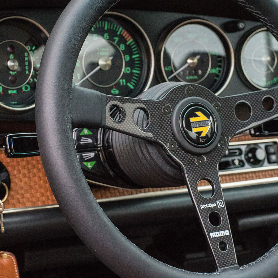 50+ Stunning Singer Porsche Steering Wheel & Dashboard Pics
