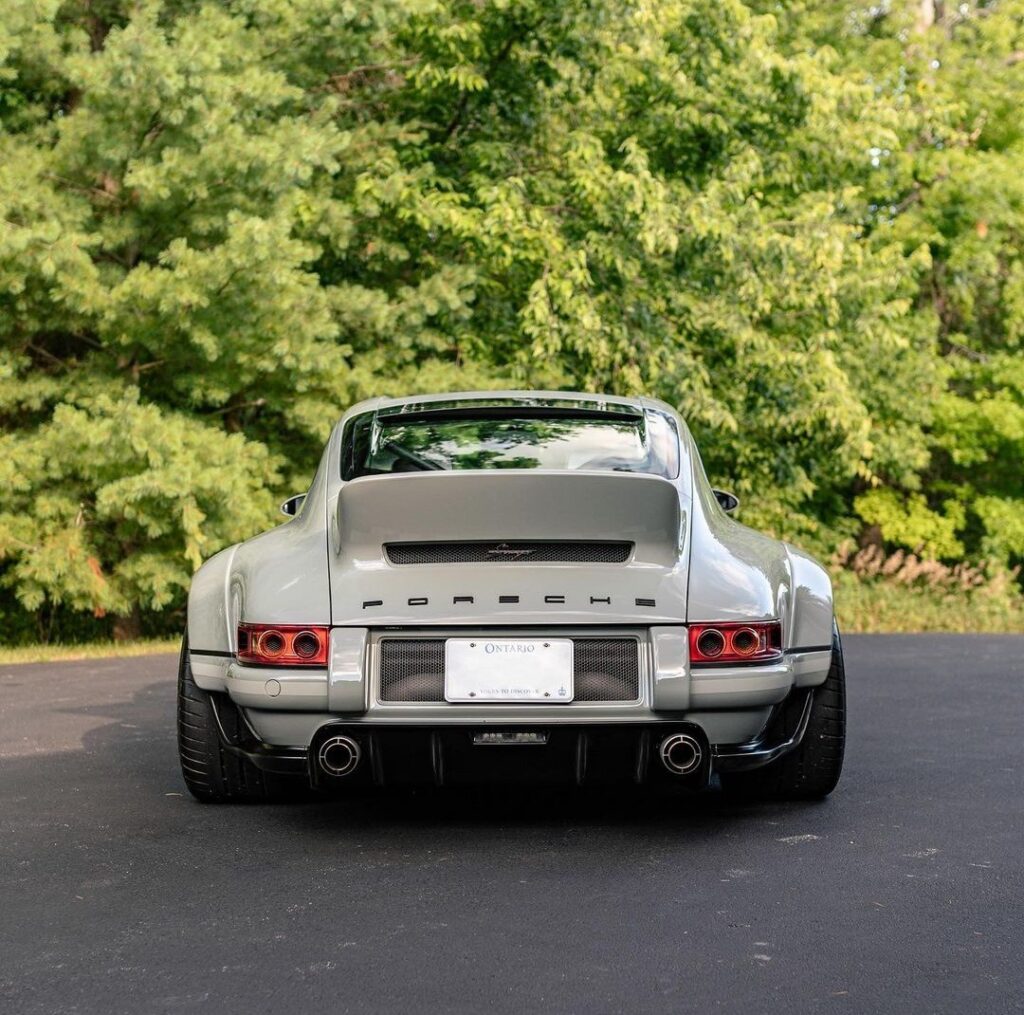 Quartz Commission (DLS) by Singer Vehicle Design