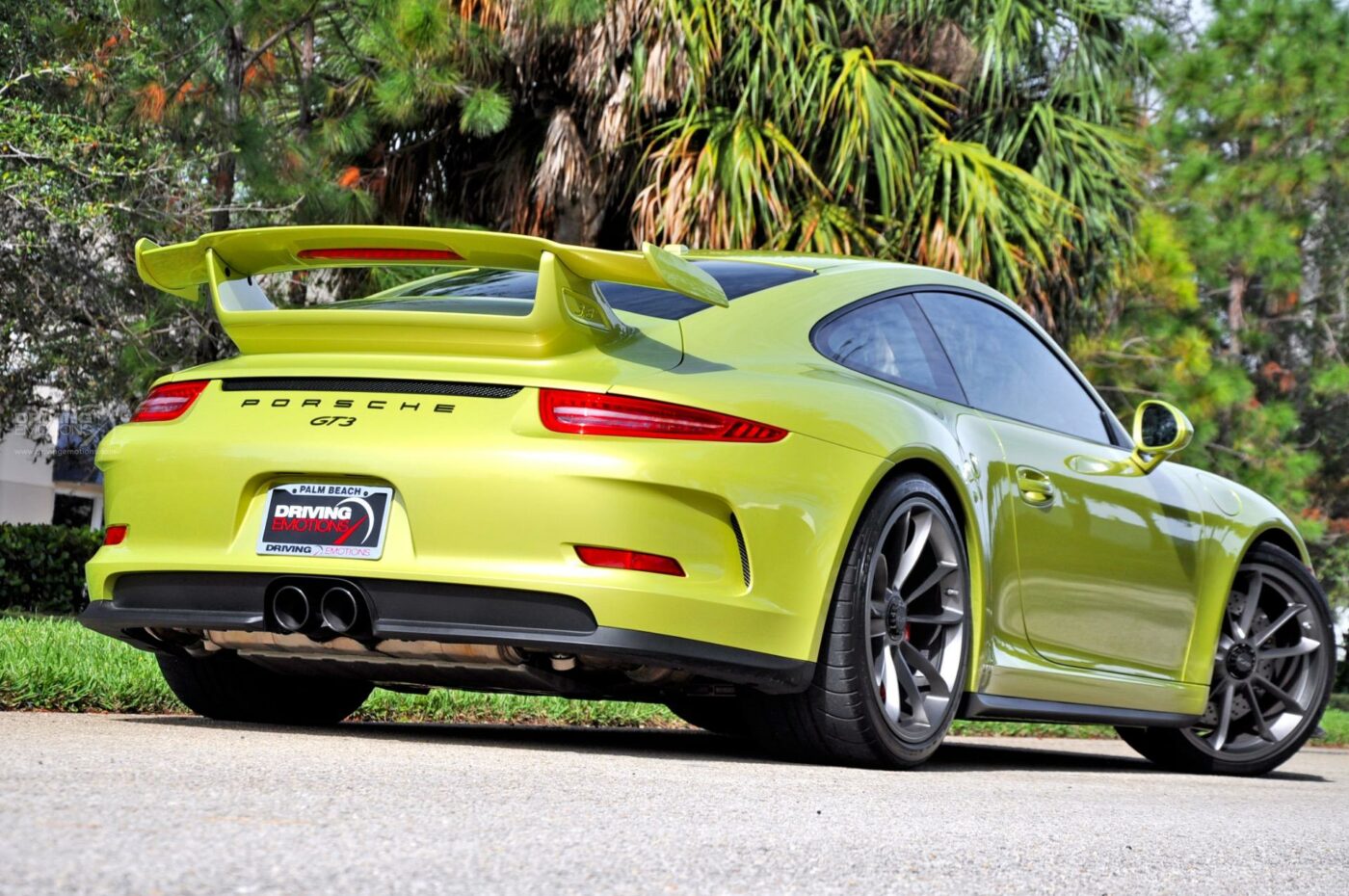 Porsche Of The Day: 2015 Porsche 911 GT3 In Paint-To-Sample Peridot ...