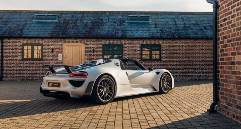 Porsche Of The Day: 2015 Porsche 918 Spyder Weissach Package In Paint ...