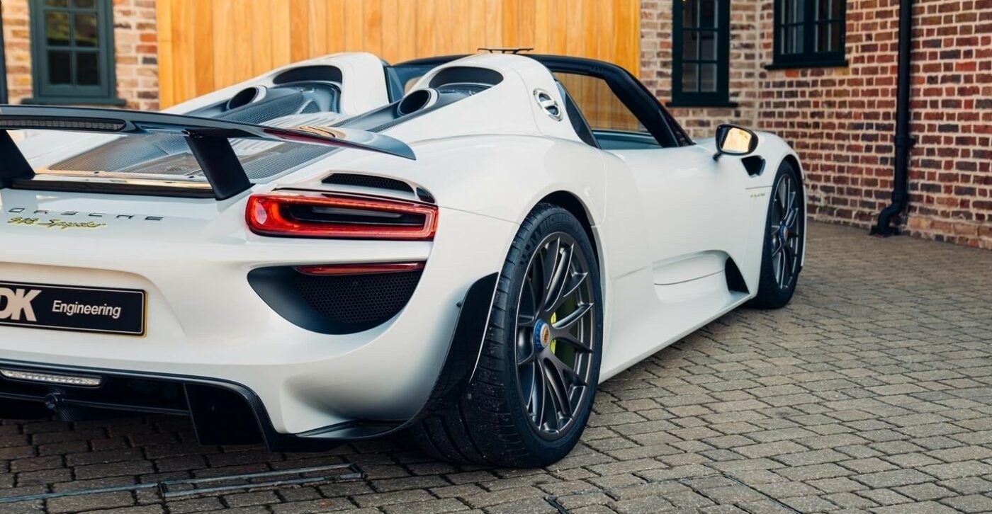 Porsche Of The Day: 2015 Porsche 918 Spyder Weissach Package In Paint ...