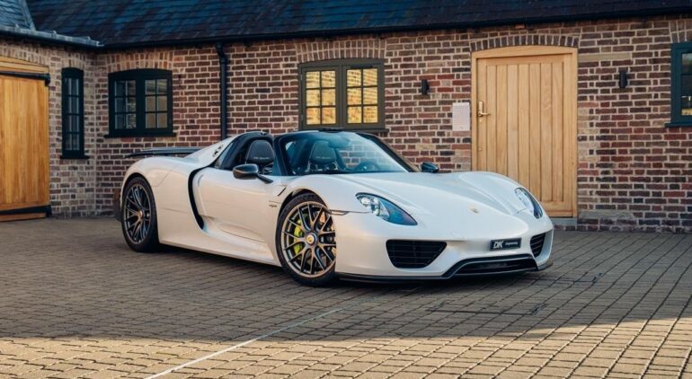 Porsche Of The Day: 2015 Porsche 918 Spyder Weissach Package In Paint ...