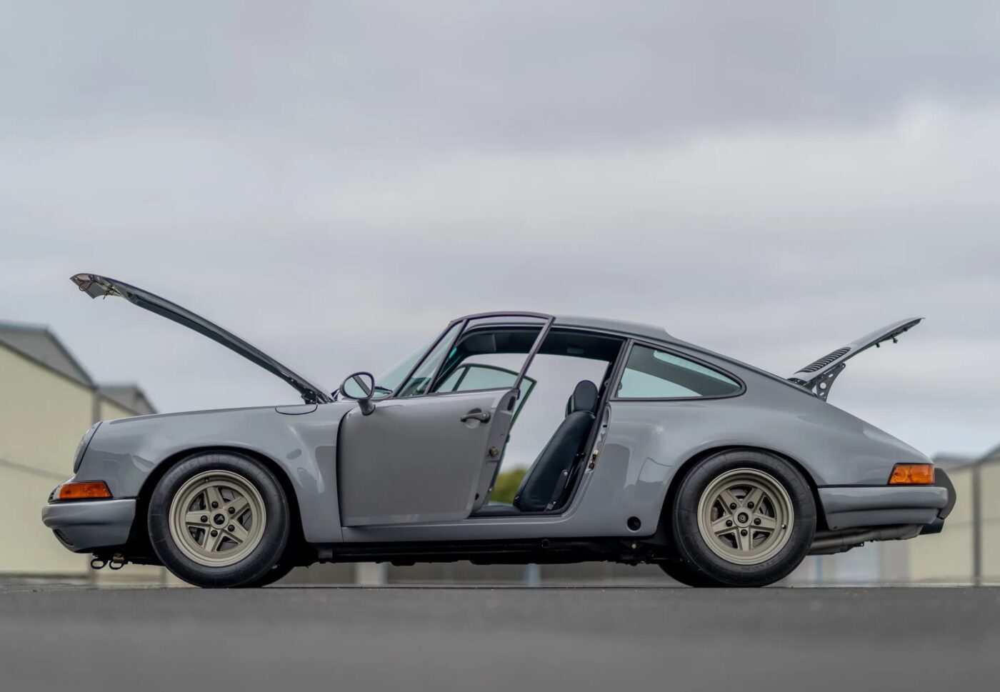 Porsche Of The Day: Modified 1989 Porsche 911 Carrera 3.8L