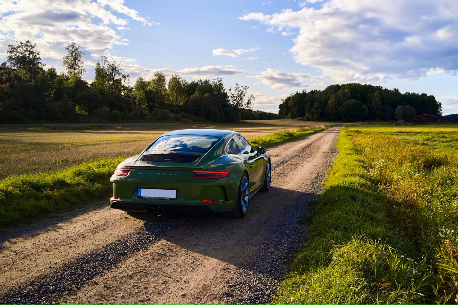 Porsche Of The Day: 2018 Porsche 911 GT3 Touring In PTS Olive Green