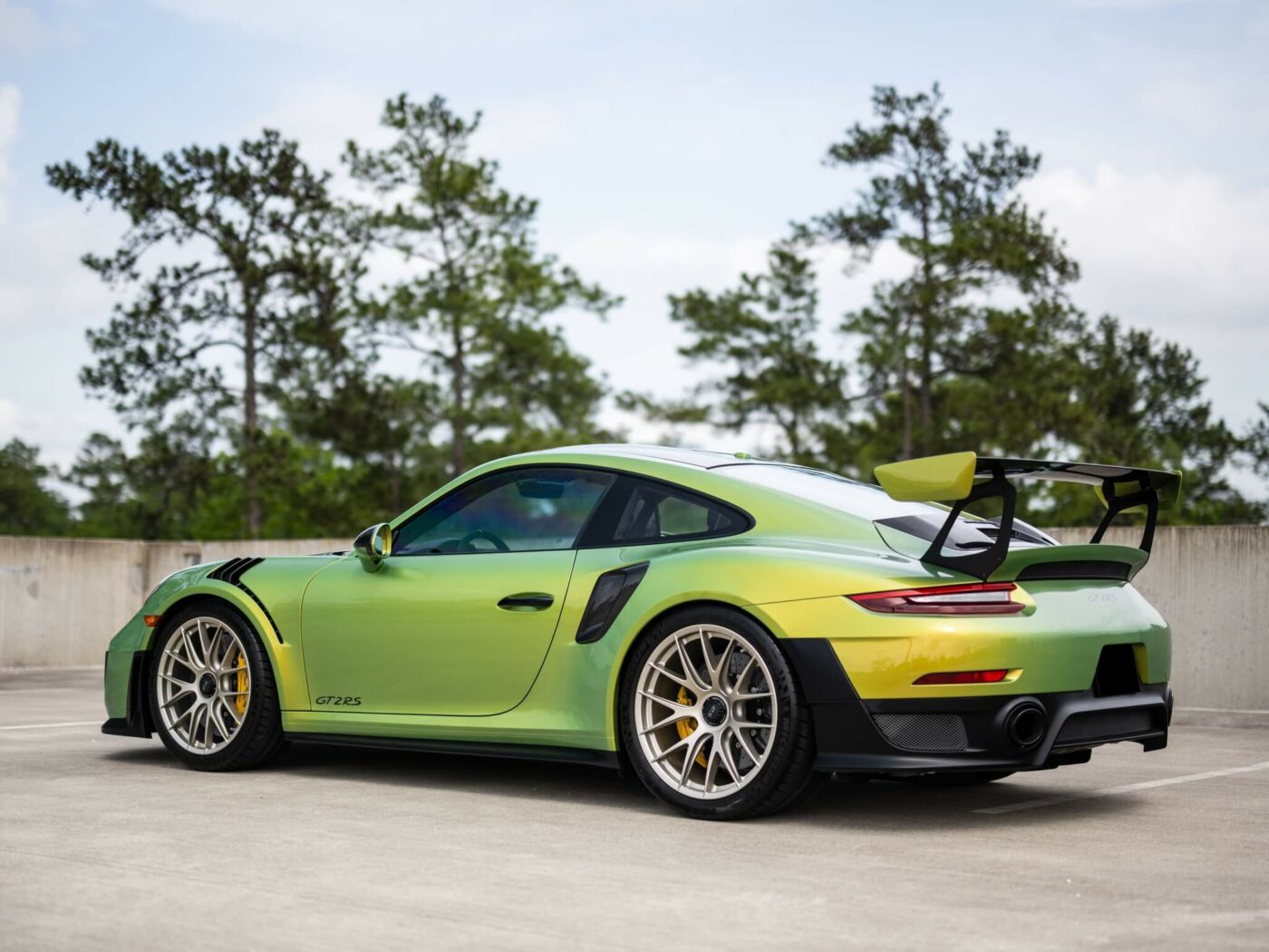 FOR SALE: 2019 Porsche 911 GT2 RS Python Green Chromaflair