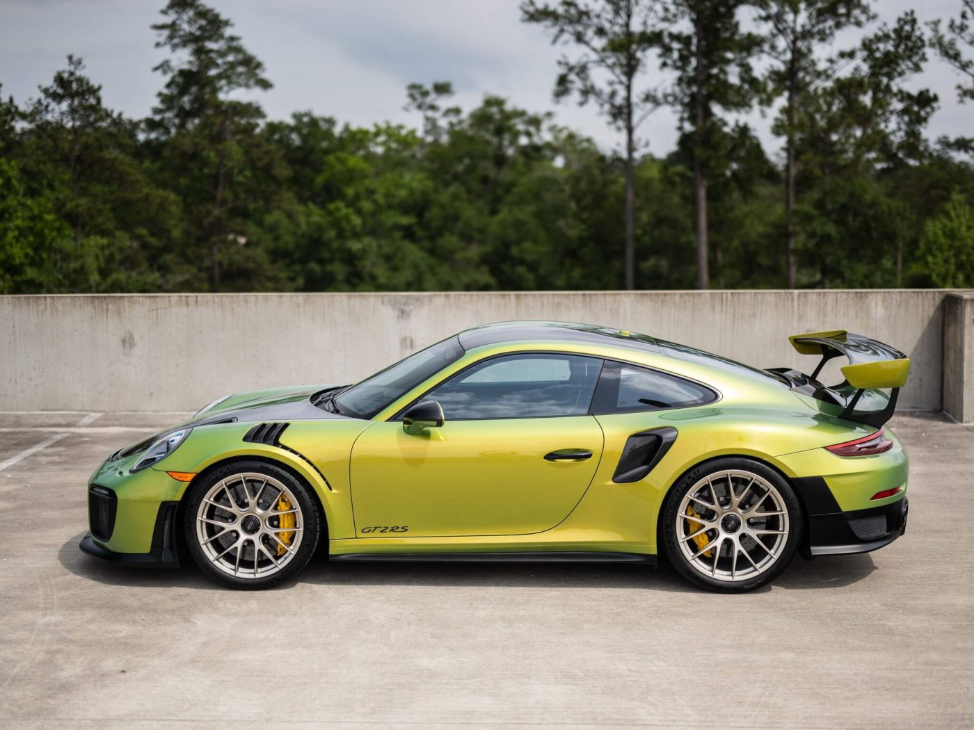 FOR SALE: 2019 Porsche 911 GT2 RS Python Green Chromaflair