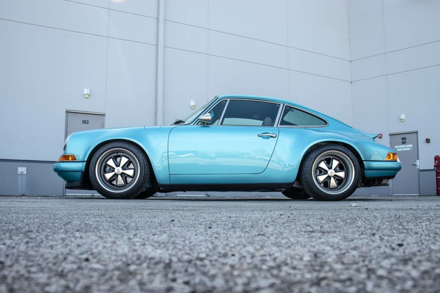 Porsche Of The Day: 1990 Porsche 911 Reimagined By Singer "Sundown ...
