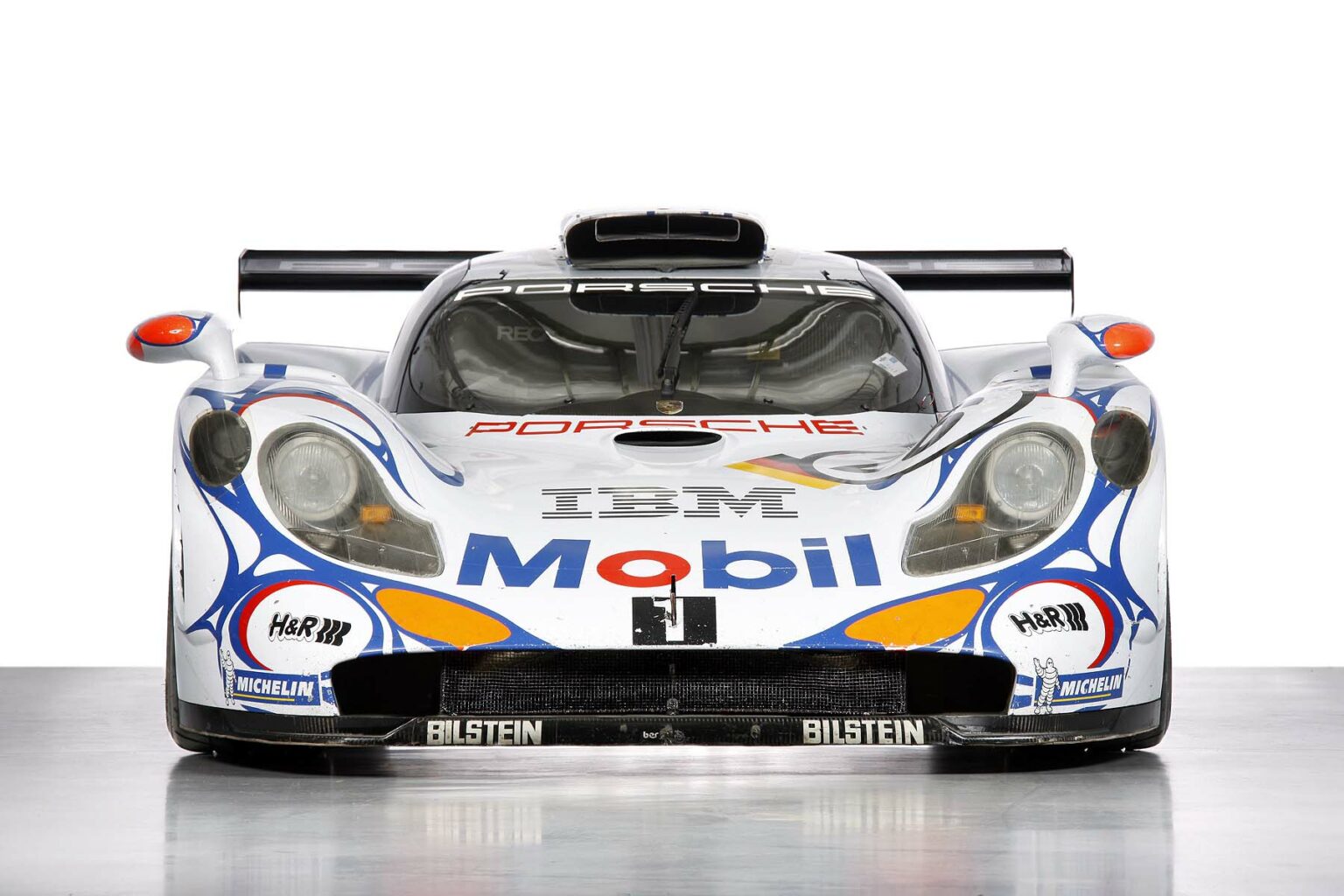 Porsche 911 GT1 - Research Hub