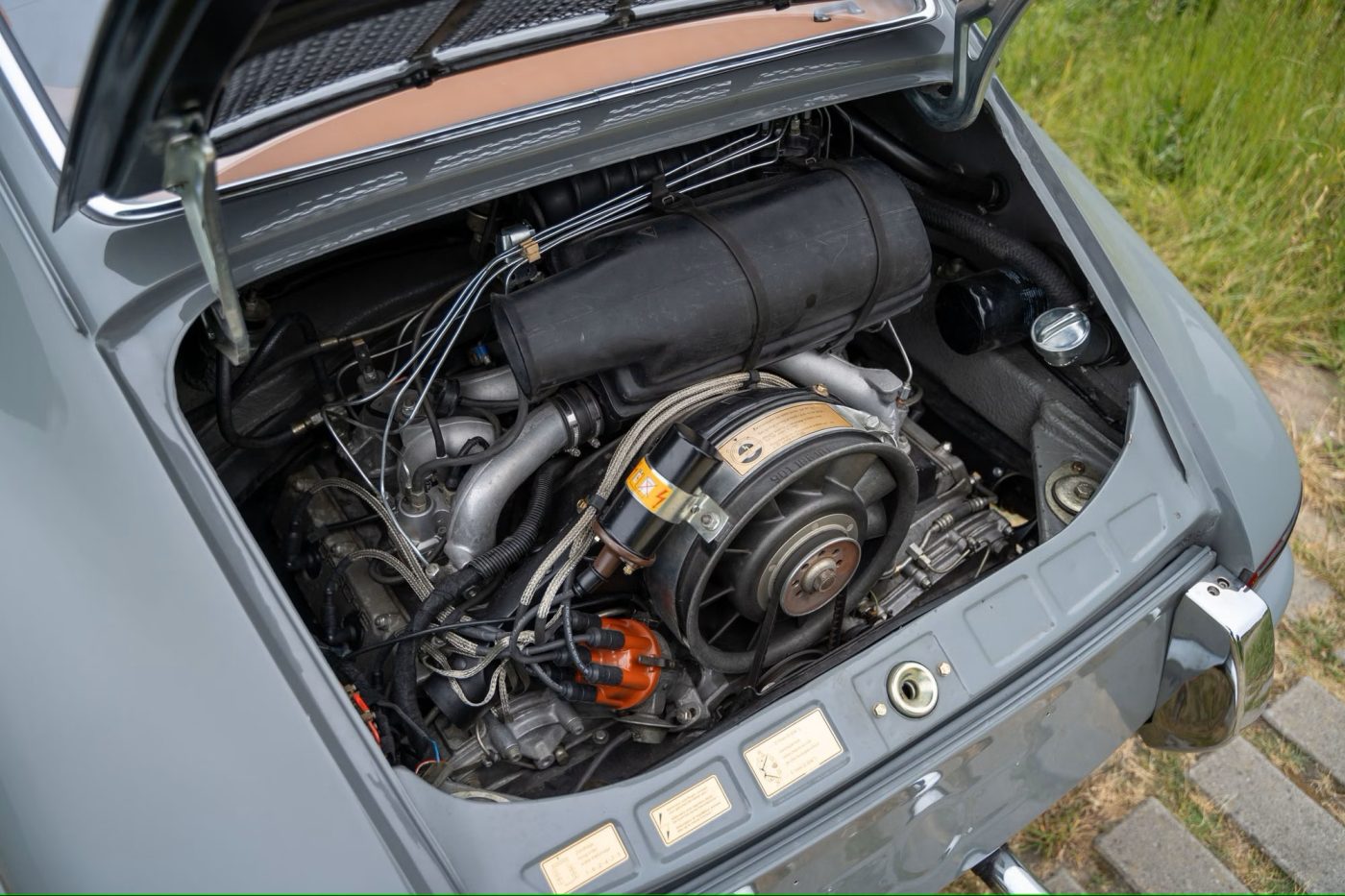 Porsche Of The Day: 1971 Porsche 911 T Lightweight ‘Outlaw’