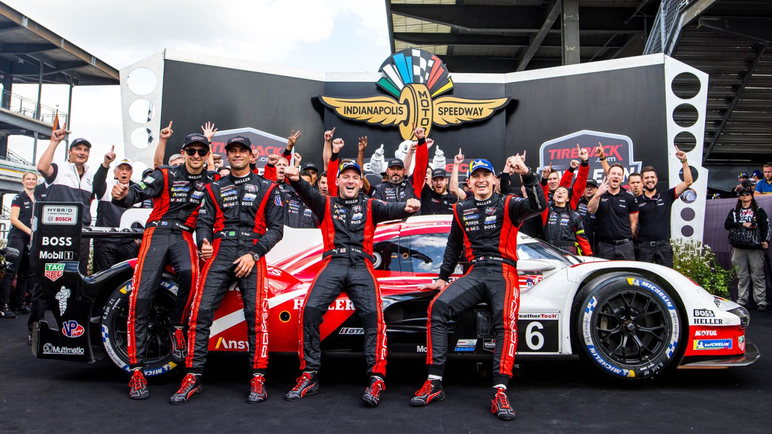 Porsche dominates IMSA at the Brickyard