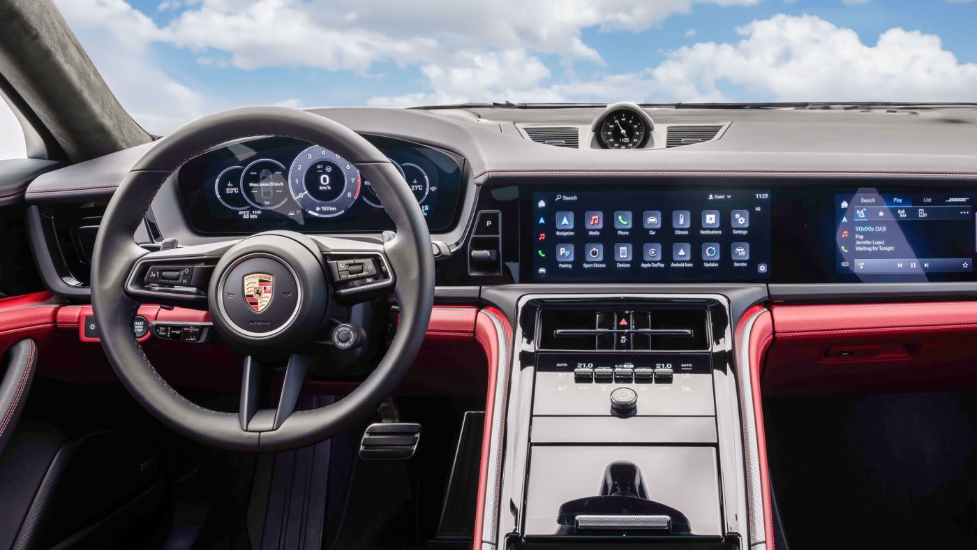 New “Porsche Driver Experience” in the Panamera revealed