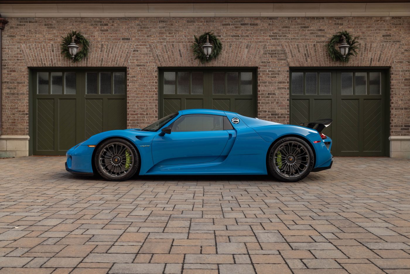 FOR SALE: Paint-To-Sample Mexico Blue 2015 Porsche 918 Spyder Heading ...