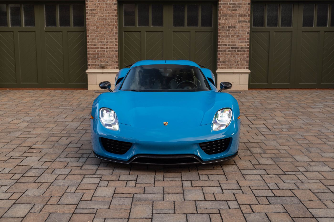 FOR SALE: Paint-To-Sample Mexico Blue 2015 Porsche 918 Spyder Heading ...