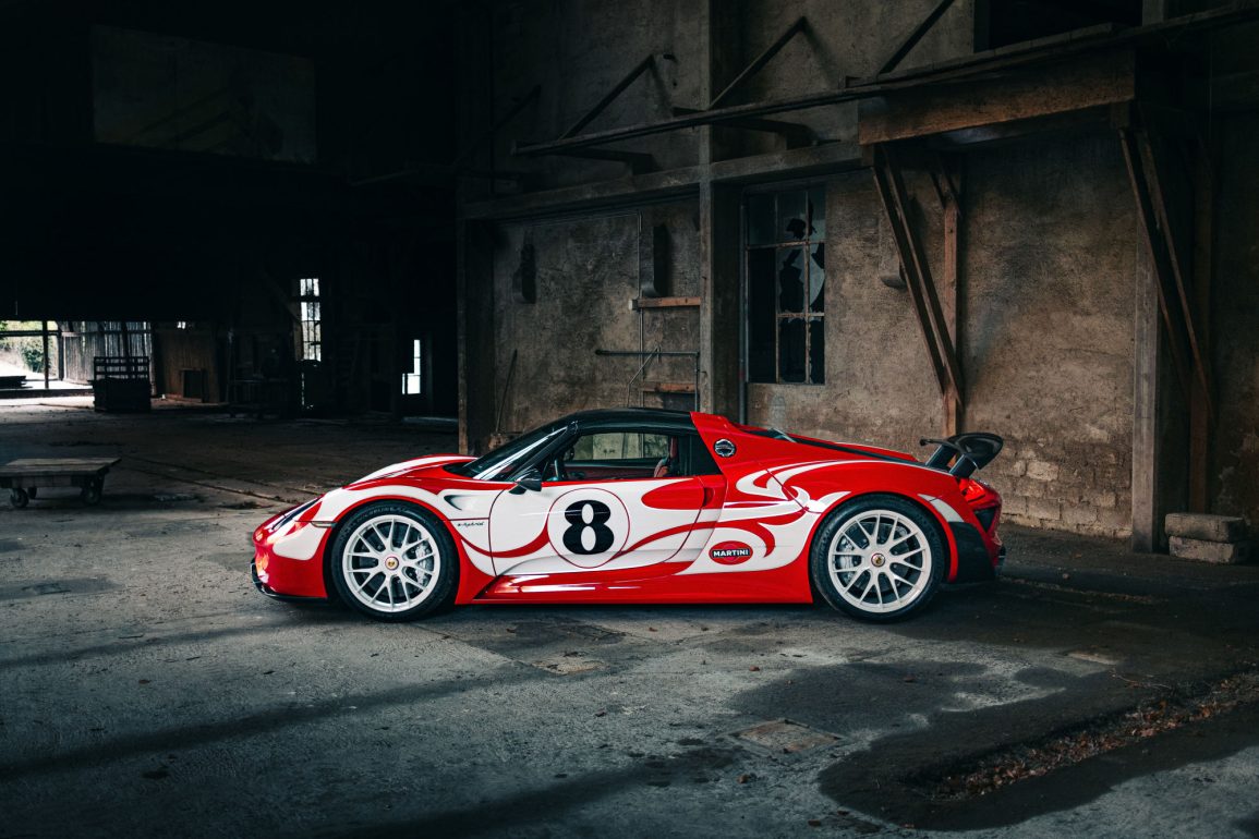 FOR SALE: This Rosso Corsa Porsche 918 Spyder With ‘Psychedelic Design ...