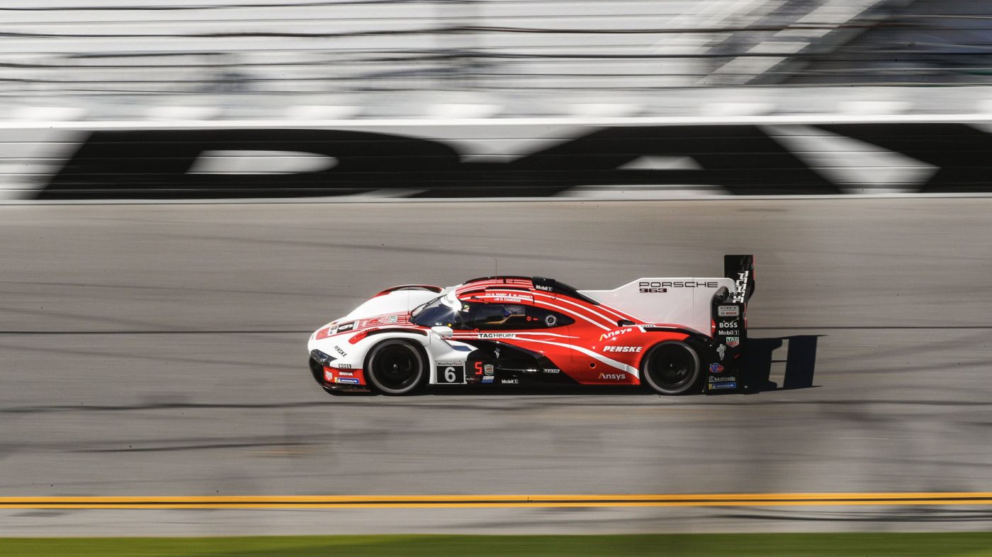 Porsche wins 24 Hours of Daytona Porsche winds the Daytona 24