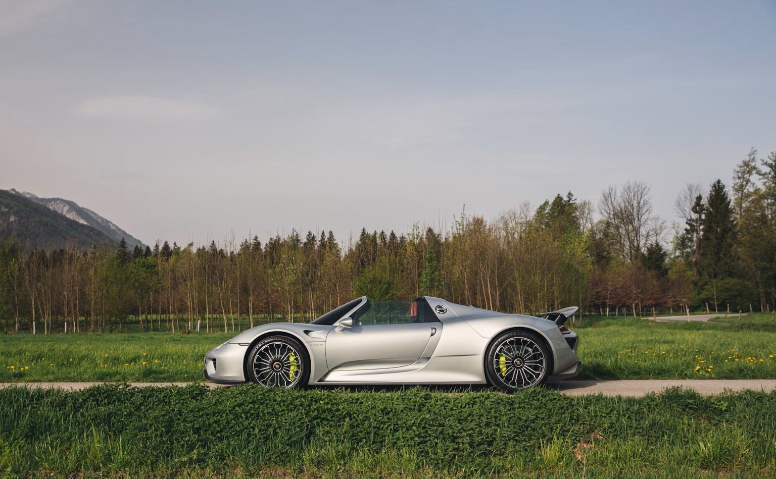 FOR SALE: 2014 Porsche 918 Spyder Live On Collecting Cars