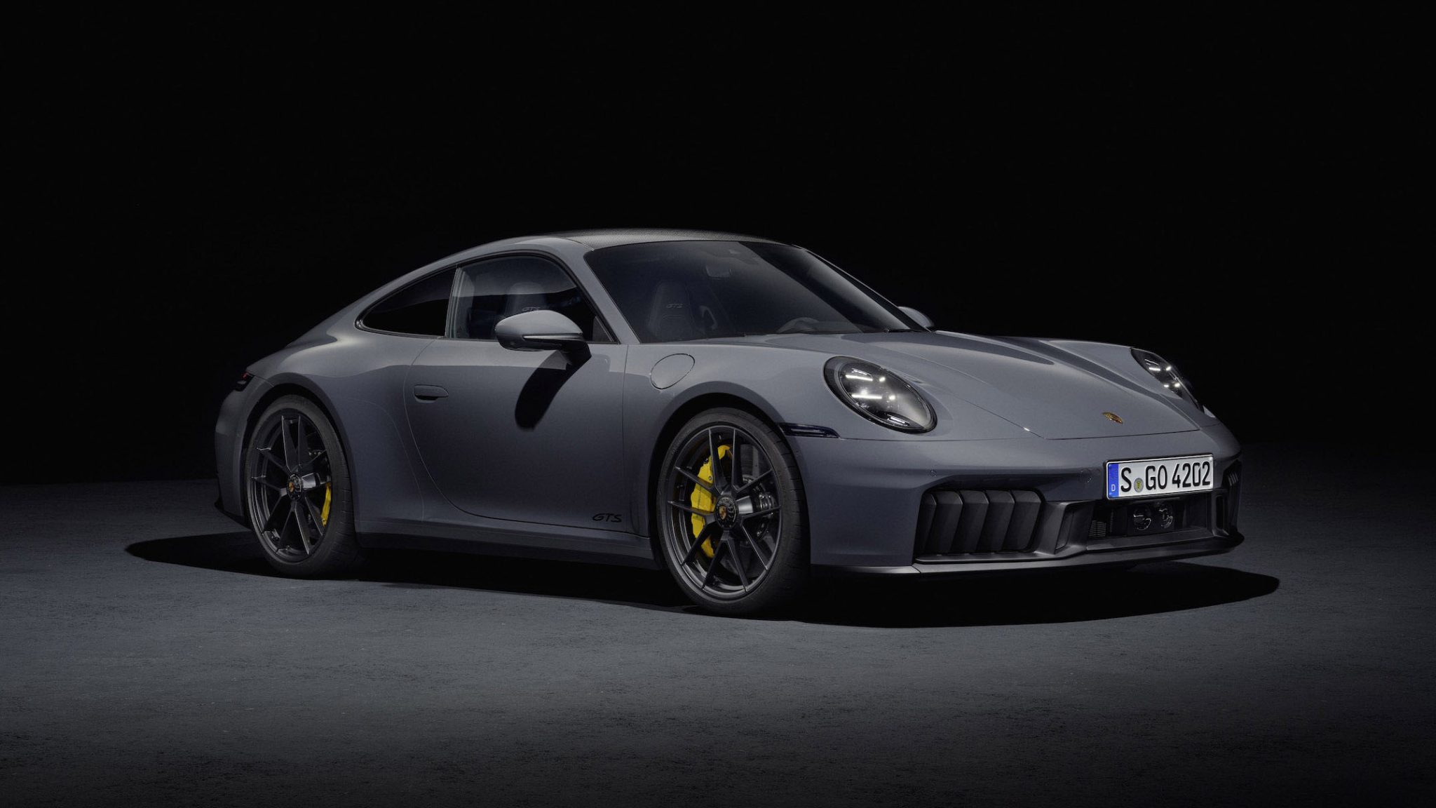 Breaking: Porsche 911 GTS World Premiere