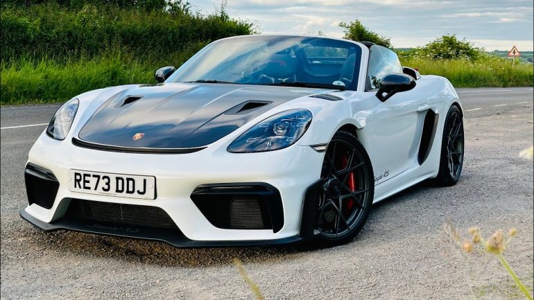 VIDEO: Porsche 718 Spyder RS: A Thrilling Convertible with Motorsport DNA