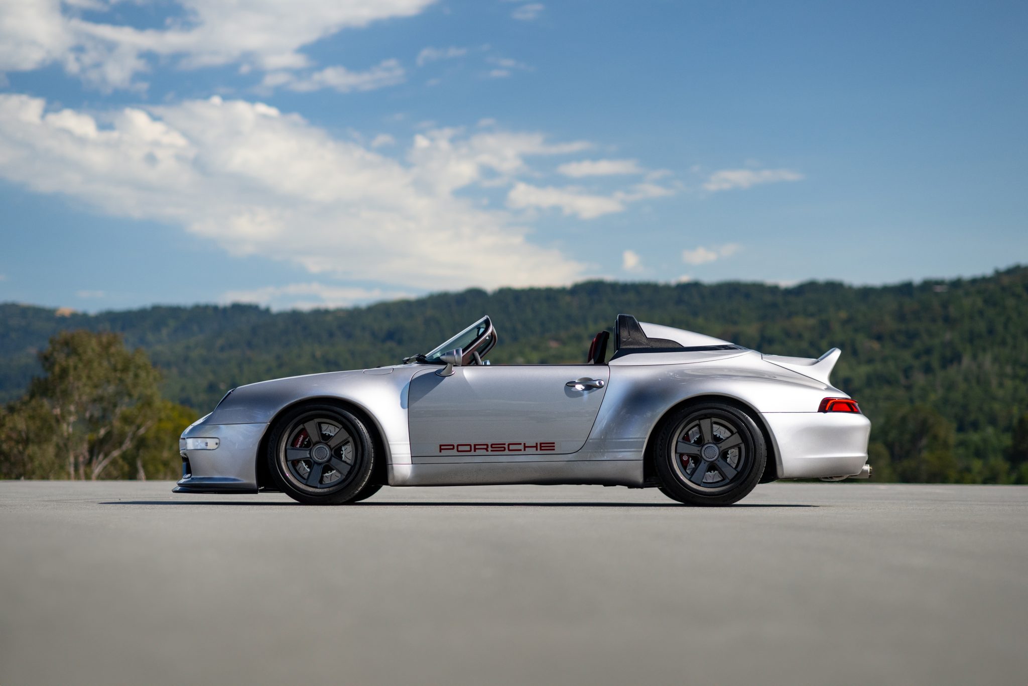 Porsche Of The Day: 1996 Porsche 911 Speedster Remastered by Gunther Werks
