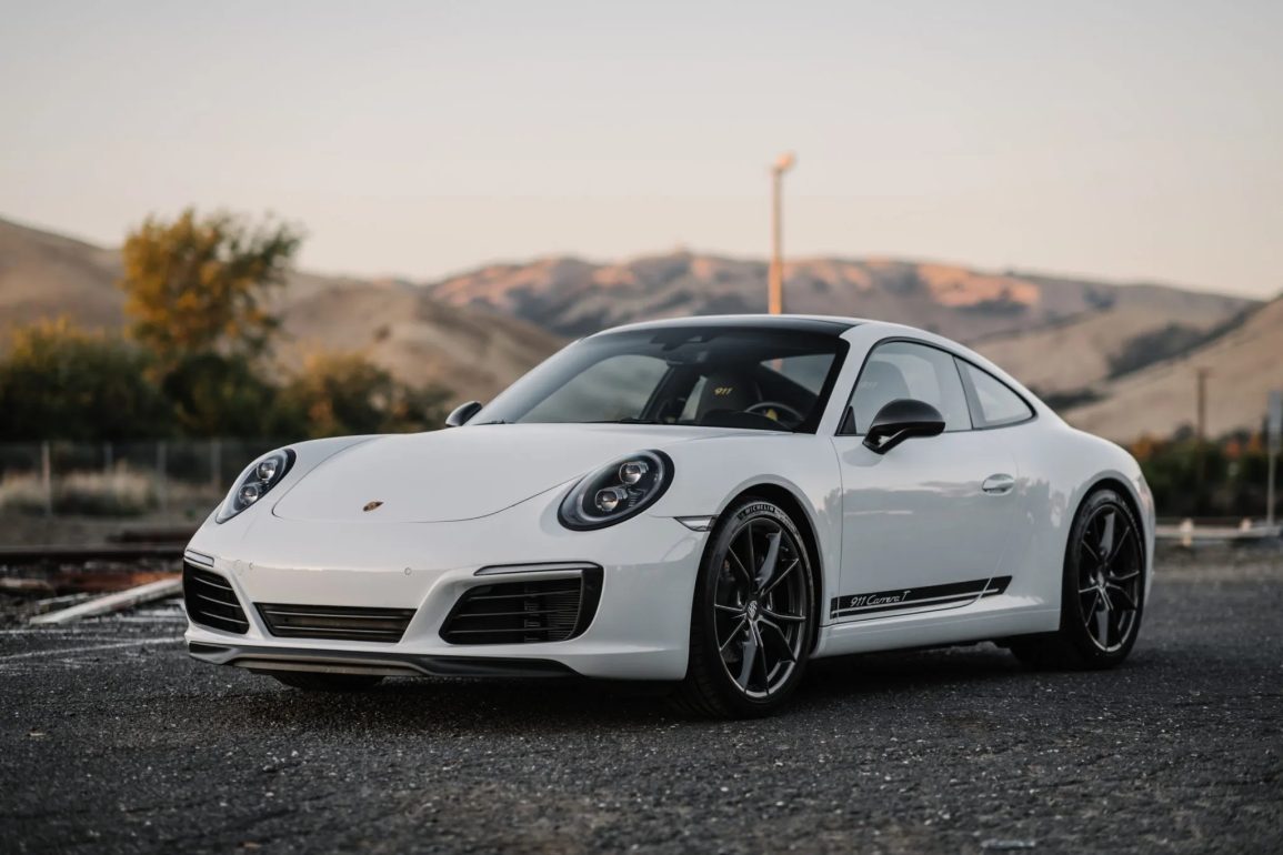 Porsche Of The Day: 2018 Porsche 911 Carrera T