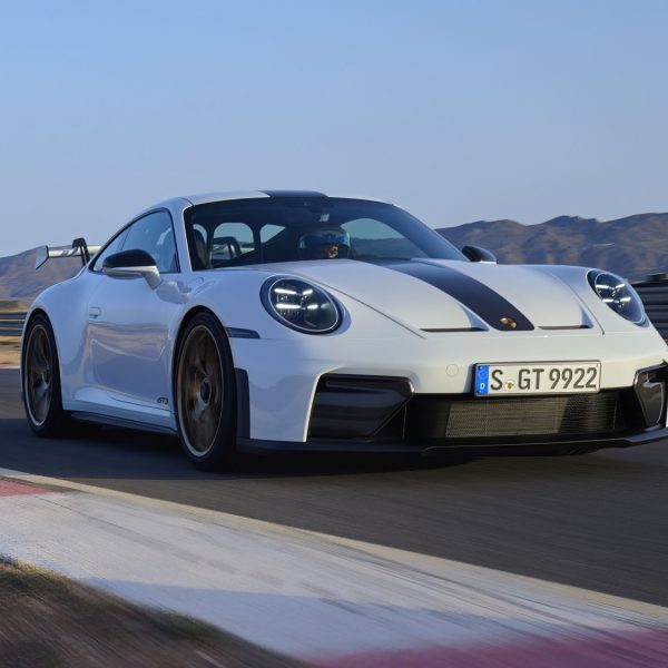 Hertz, Singer and Tom Brady back a Porsche 963 Hypercar at the 100th Le ...