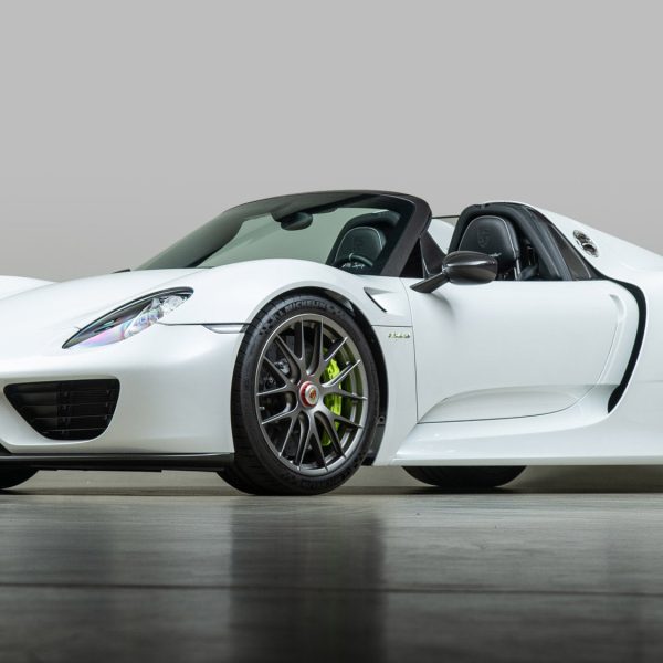 Porsche 918 Spyder - Specifications & Performance